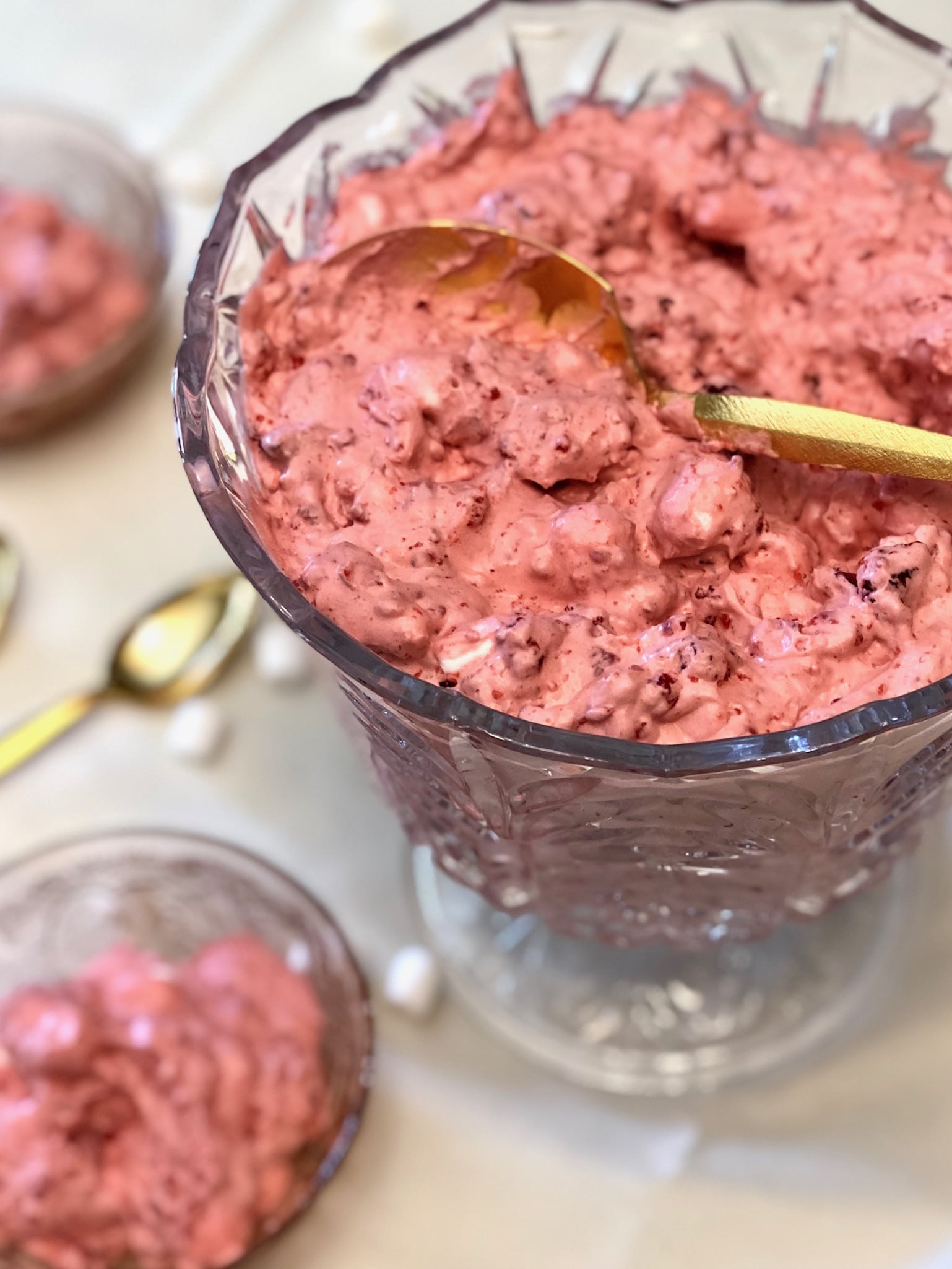 Raspberries and Cream Marshmallow Dessert: How to Make It | Each ...